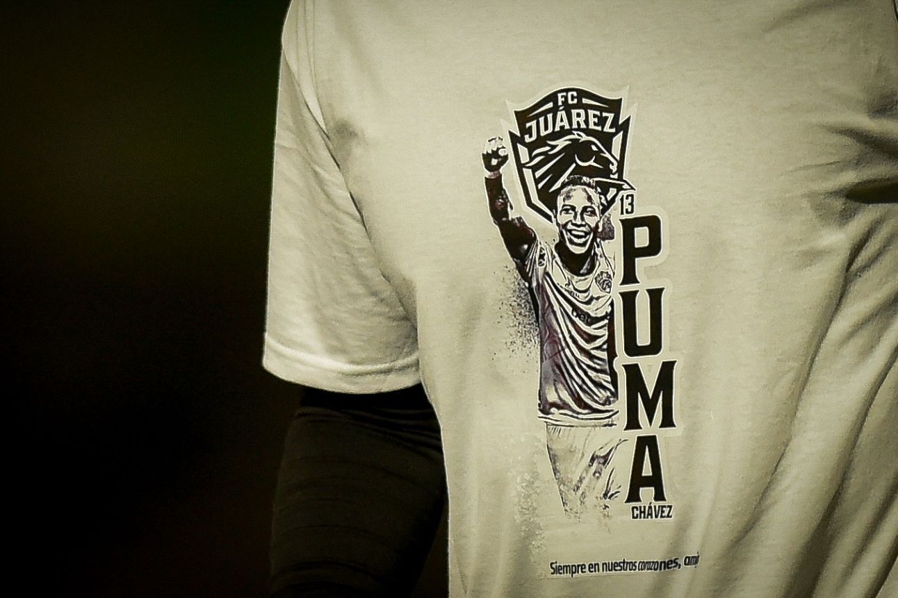 El homenaje de FC Juárez en memoria del 'Puma' Chávez - ESPN