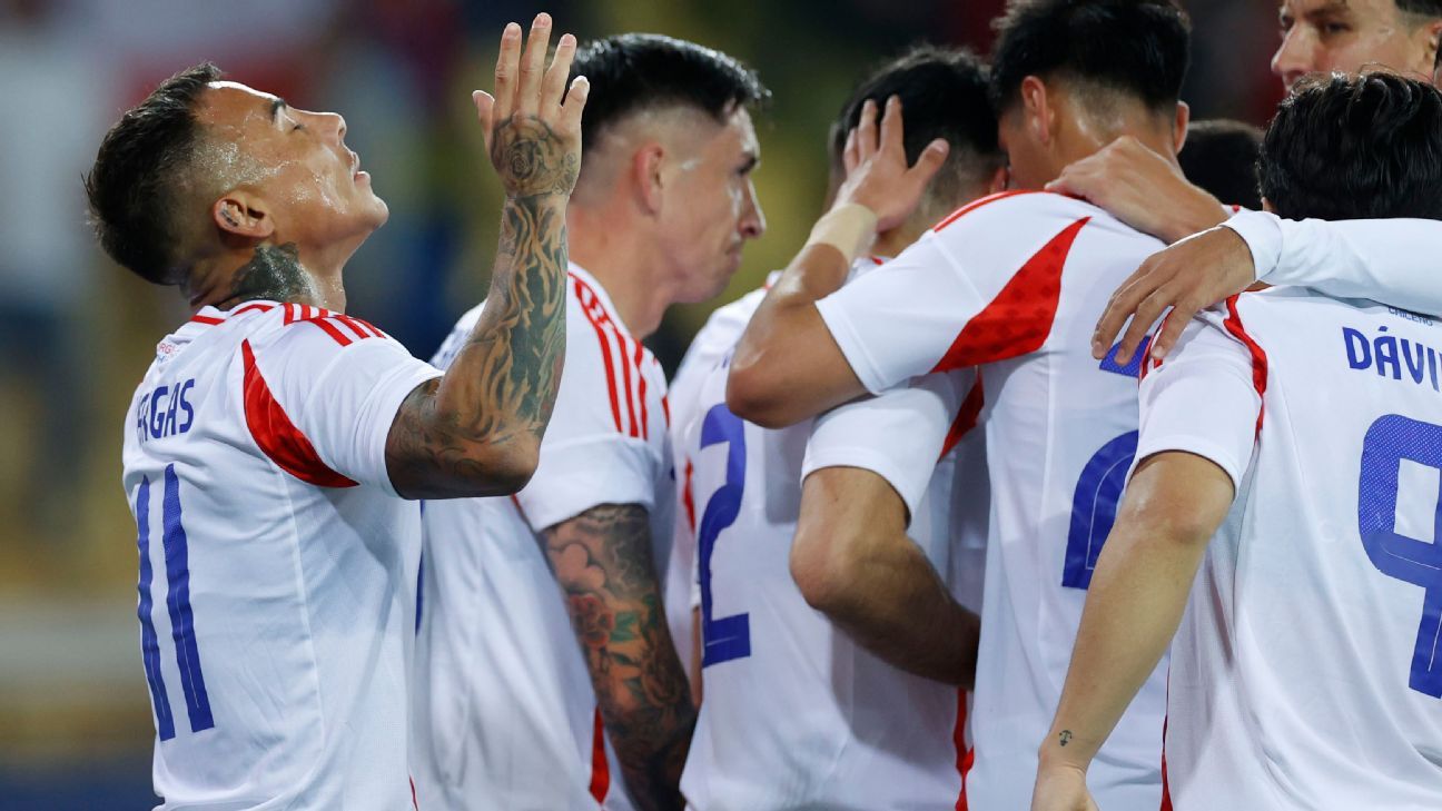 Vargas anotó y se acerca a Alexis como máximo artillero de La Roja - ESPN