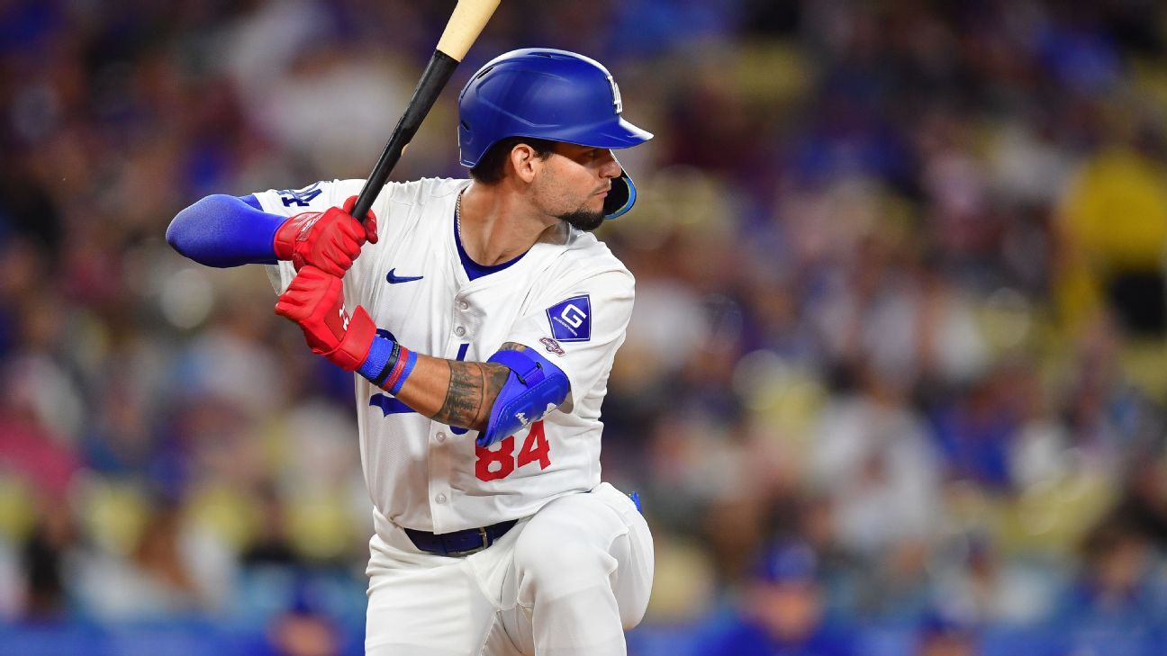 Dodgers prospect Andy Pages singles in major league debut - ESPN