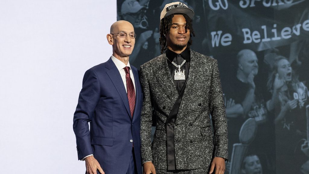 Spurs rookie Stephon Castle 'excited' to team with Victor Wembanyama - ESPN