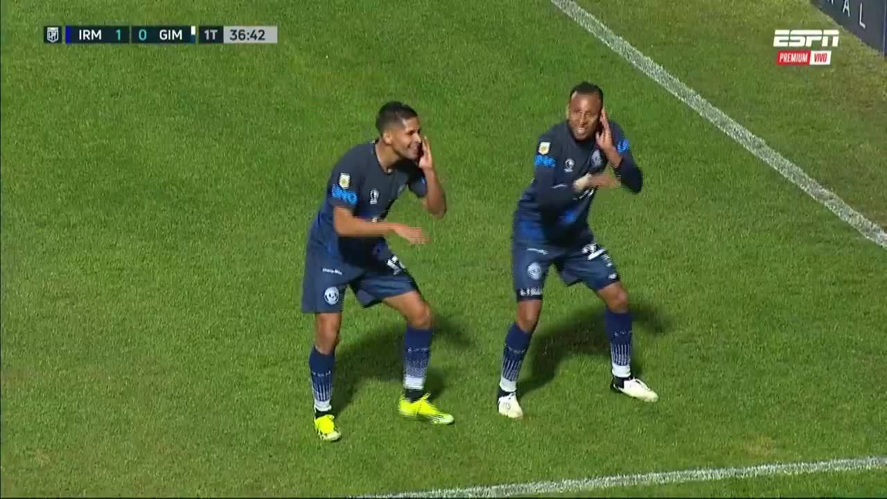Video: Villa asistió a Ríos y bailó con él tras el gol de Independiente Rivadavia ante Gimnasia ...