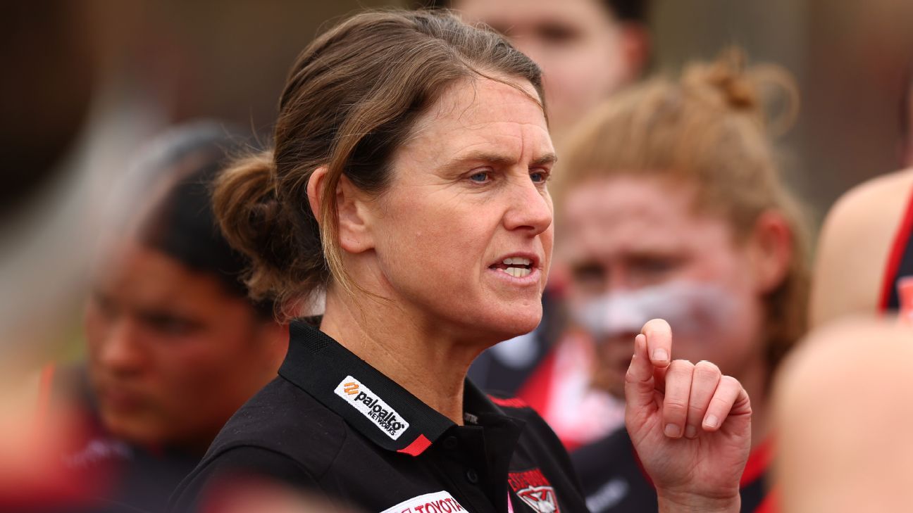 Wood re-signs as Essendon coach in AFLW first - ESPN