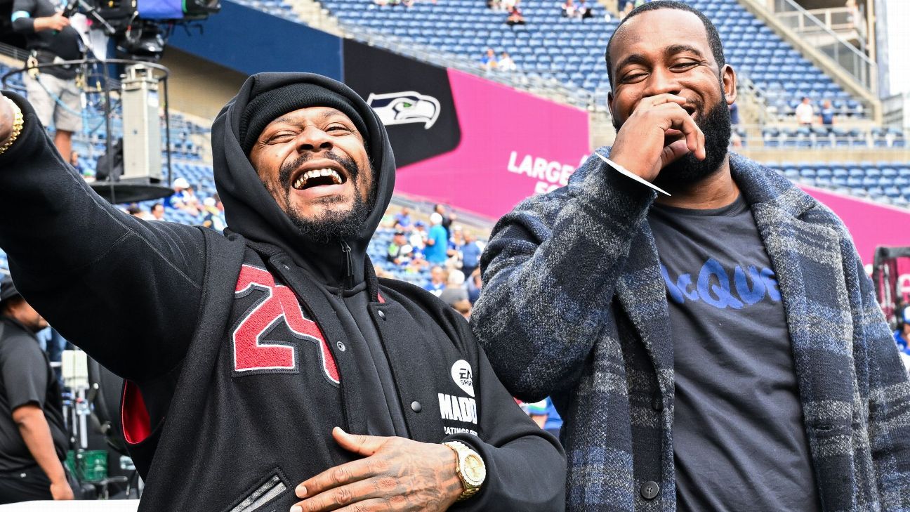 Marshawn Lynch makes surprise visit during Broncos-Seahawks - ESPN
