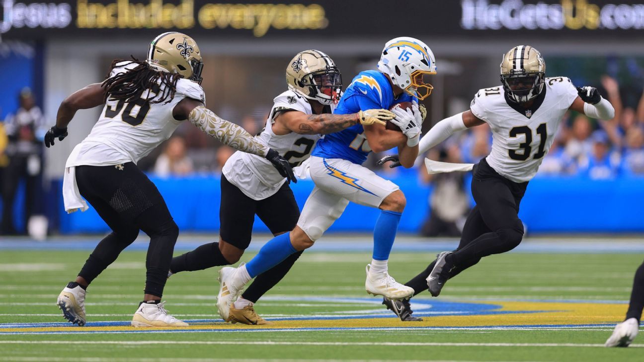 Chargers' Ladd McConkey scores on 60-yard TD vs. Saints - ESPN