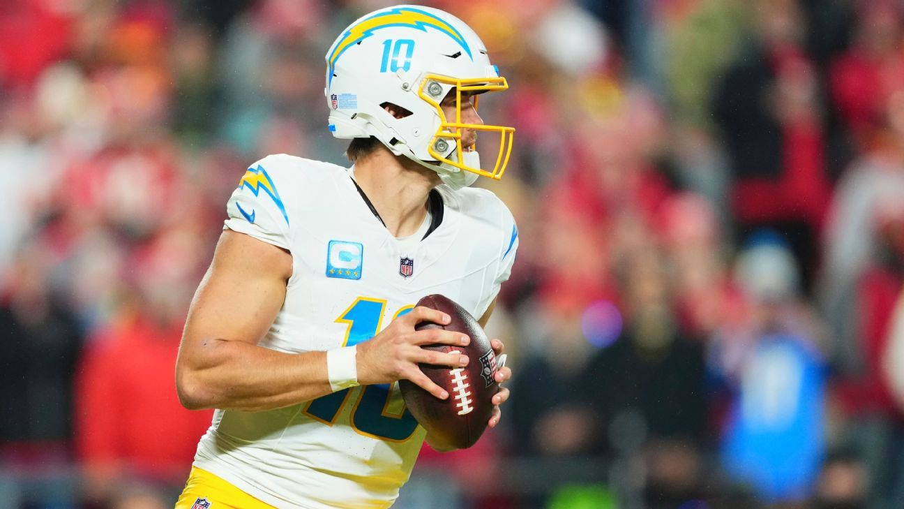 Chargers pull in front on TD pass from Herbert to Johnston - ESPN