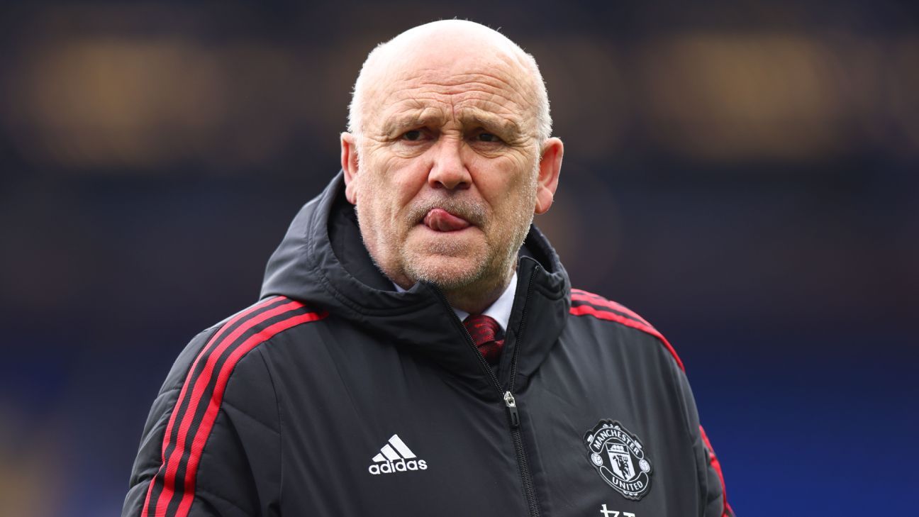 Wayne Rooney picks ex-Man Utd coach Phelan as Plymouth assistant - ESPN