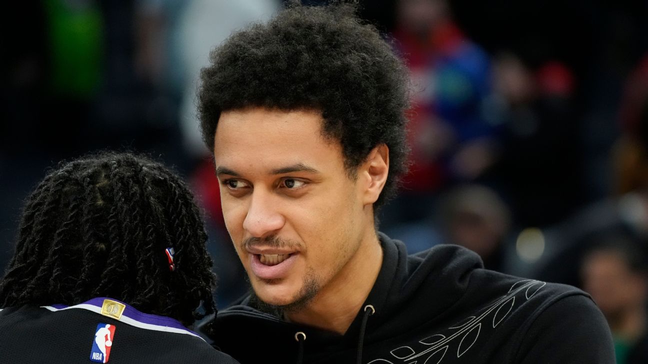 Nederlandse Jesse Edwards nu ook NBA-speler: "Blijft bizar" - ESPN