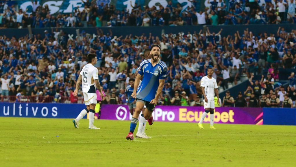 Facundo Castelli volvió a marcar con Emelec tras su lesión - ESPN