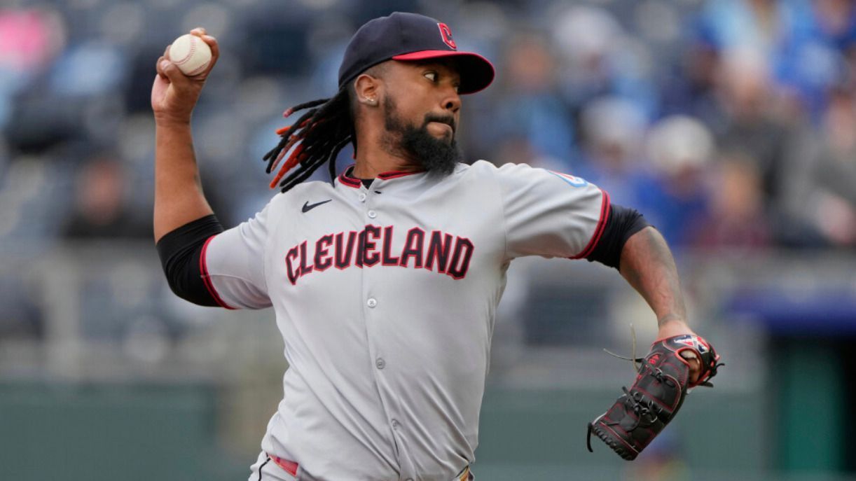 Emmanuel Clase persigue marca de cuatro temporadas consecutivas con 40 ...