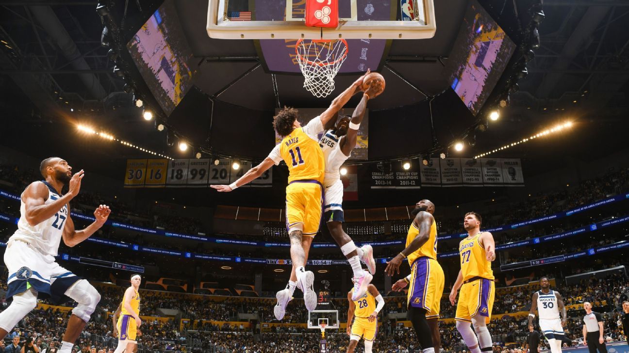 Anthony Edwards skies for poster over Jaxson Hayes in Wolves-Lakers - ESPN
