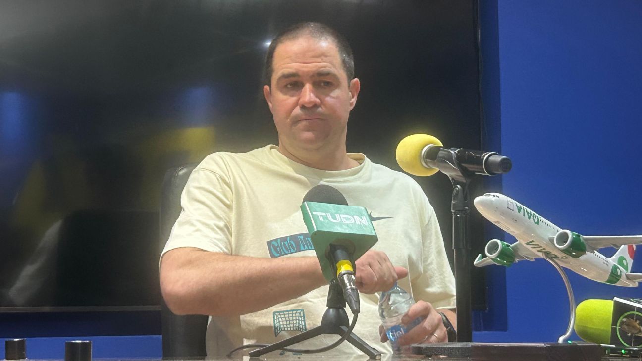 André Jardine sobre arbitraje: son jugadas que no hay duda - ESPN