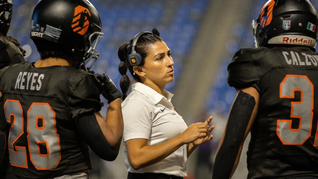 Ana Garza: la primera mujer coach en el futbol americano profesional de ...
