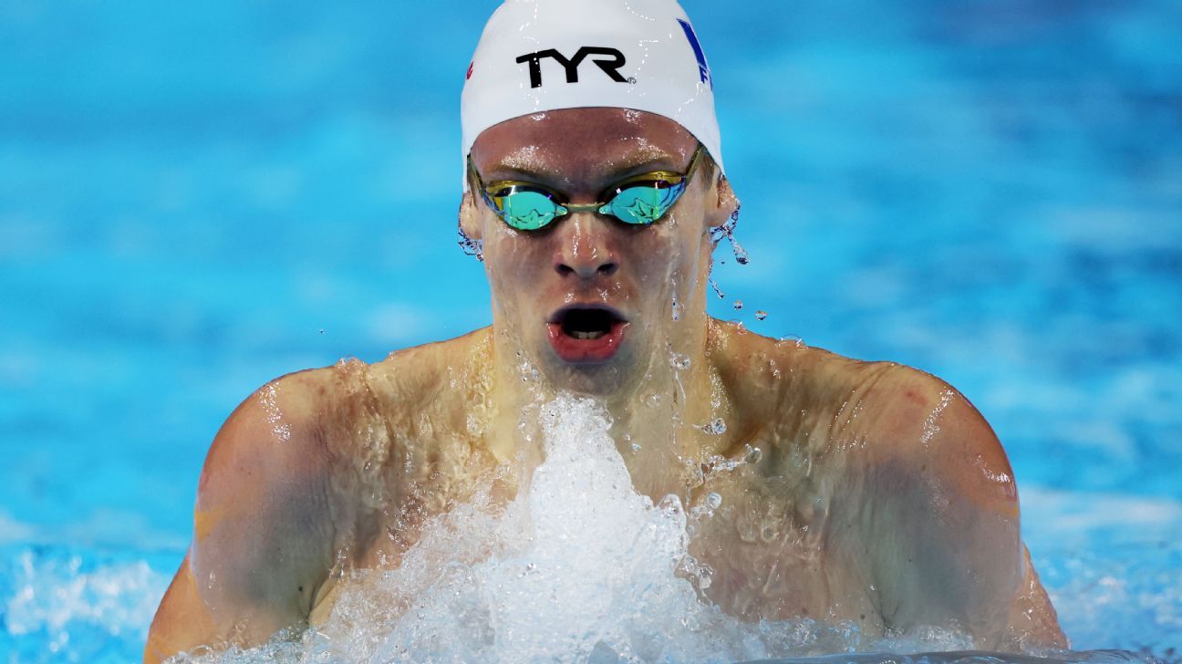 Marchand, Casas, Kós finish 1-2-3 in 200m IM at swimming worlds - ESPN