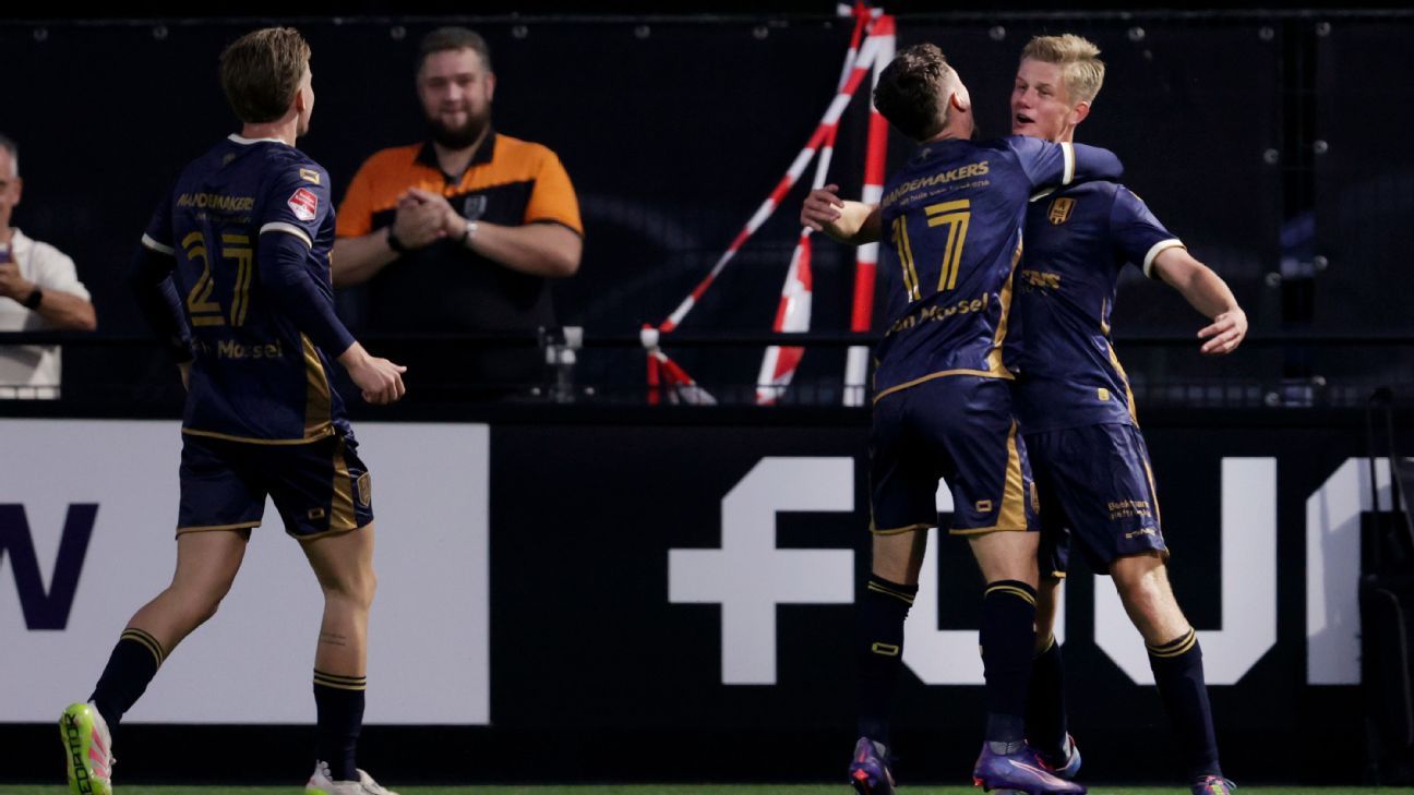 Uneken bij RKC-debuut meteen goud waard: "Ik heb niet veel te klagen" - ESPN