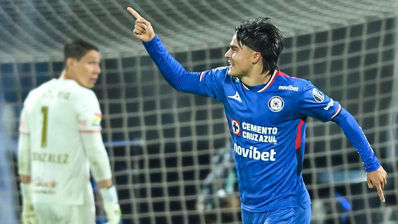 Cruz Azul alarga invicto con victoria sobre el campeón - ESPN
