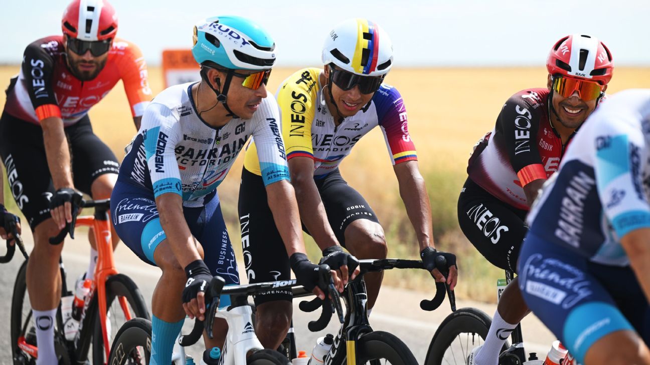 Petite sneaky link then the service led me to her room and,