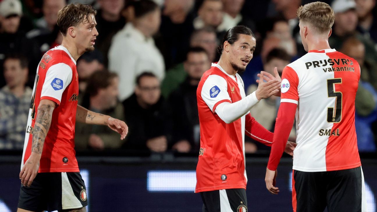 Teruglezen: Spektakel, rode kaarten en heel veel goals op enerverende ...