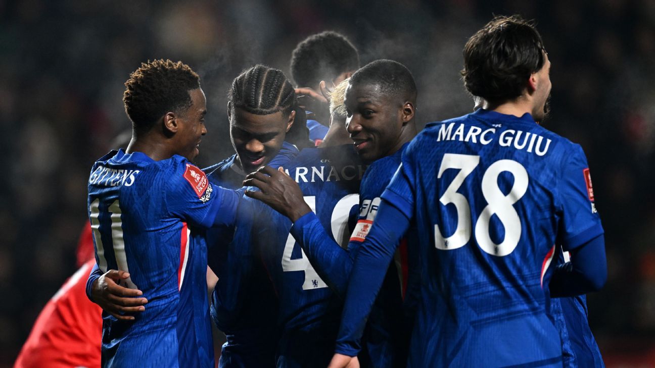 New Chelsea boss Liam Rosenior 'demanded' fight and intensity in FA Cup ...