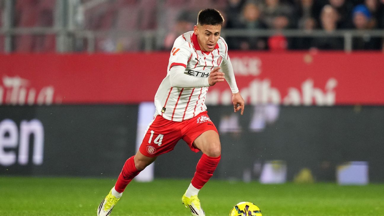 Claudio Echeverri hizo su debut en Girona - ESPN