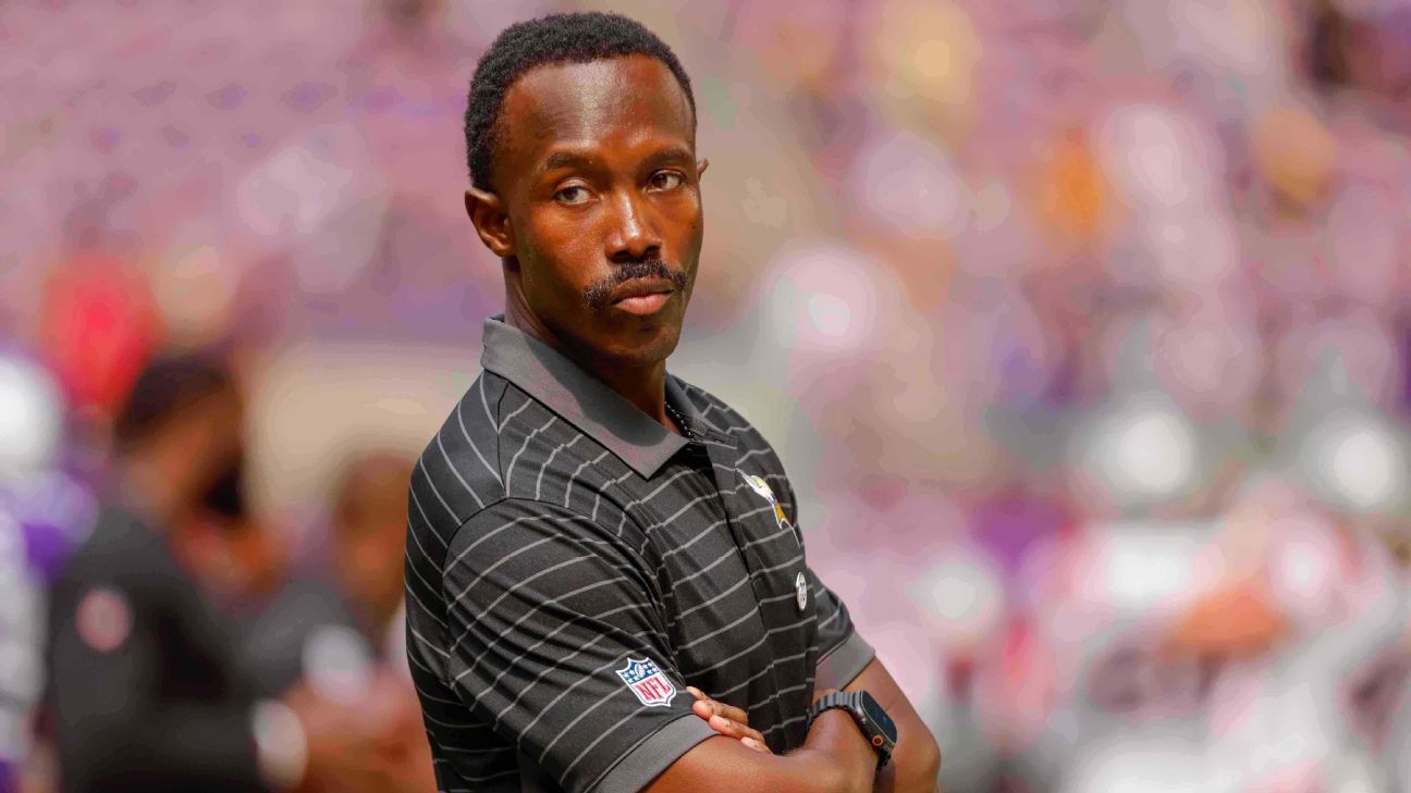 Vikings despiden al gerente general Adofo-Mensah tras 4 campañas - ESPN