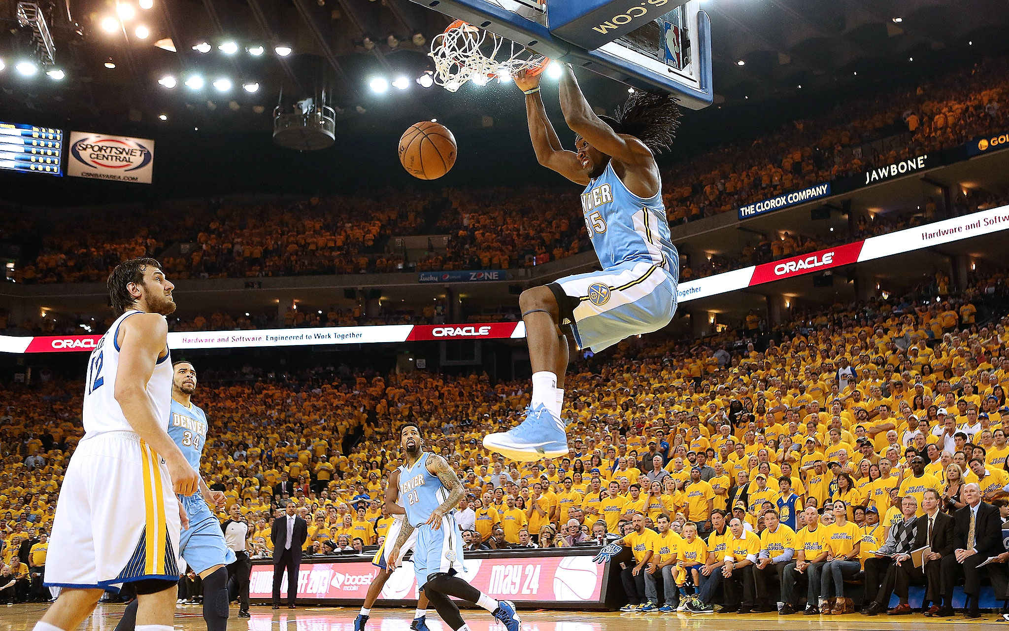 Kenneth Faried two-handed power jam : r/NBAimages