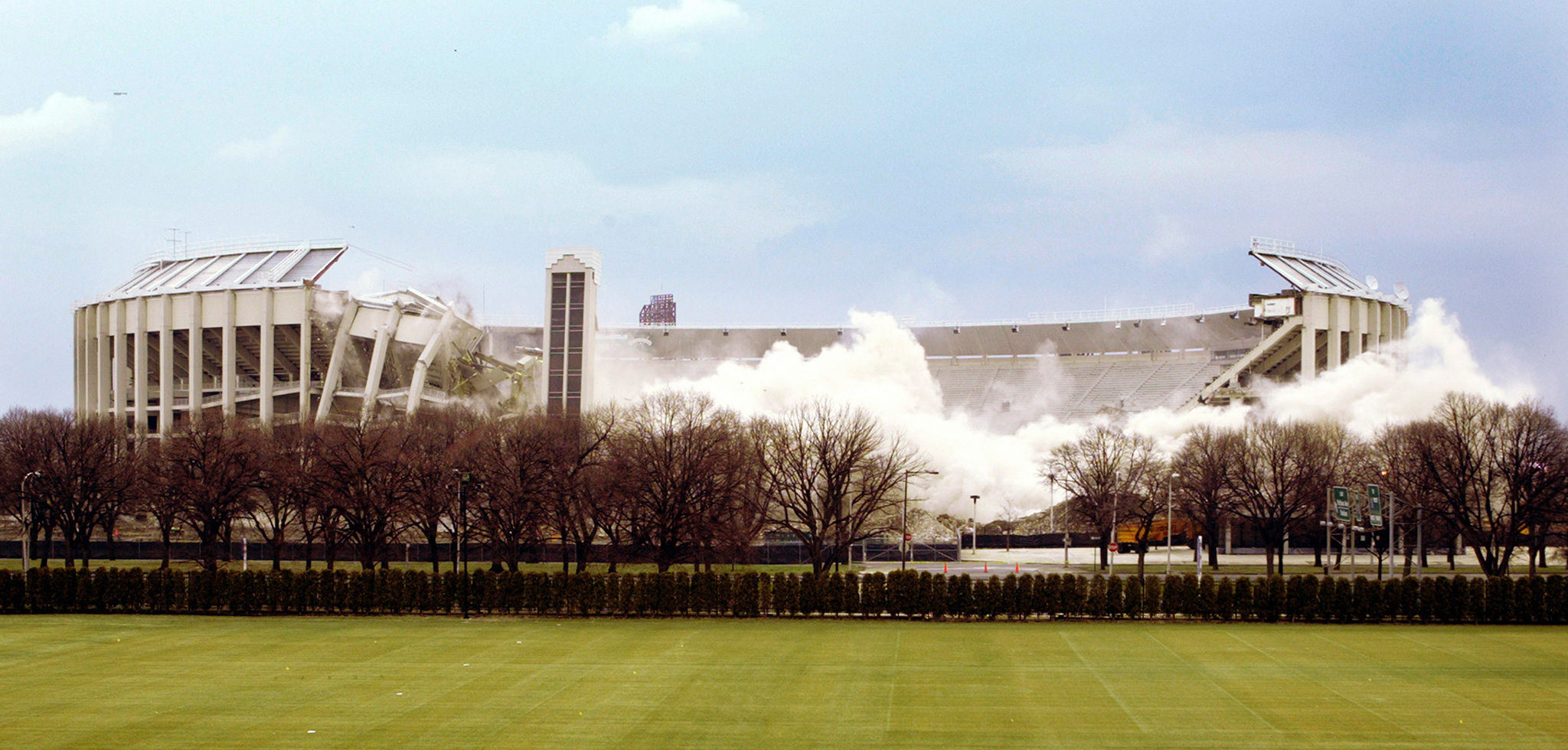 Veteran's Stadium: 1971-2004 - 13MLB: Stadium Demolition - ESPN